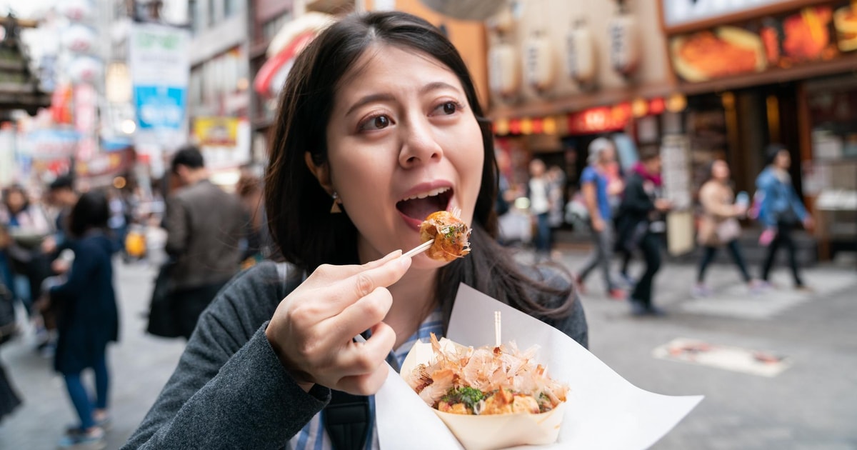 Osaka: Food Tour Kuromon Market & Dotonbori with Guide | GetYourGuide
