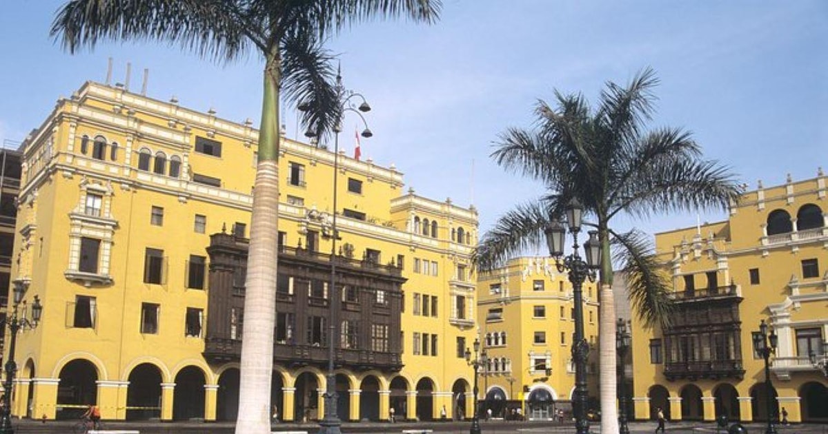 Lima in Depth: Tour of Colonial Lima and Chinatown | GetYourGuide