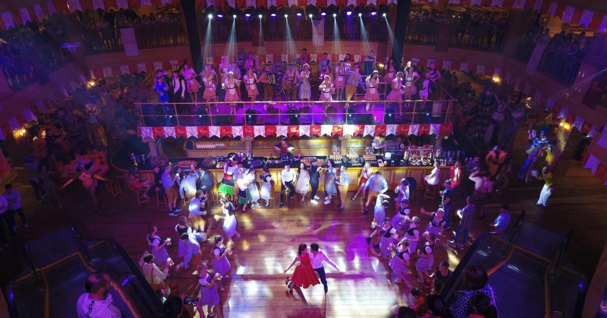 Ba Na By Night: Intoxicating night party | GetYourGuide