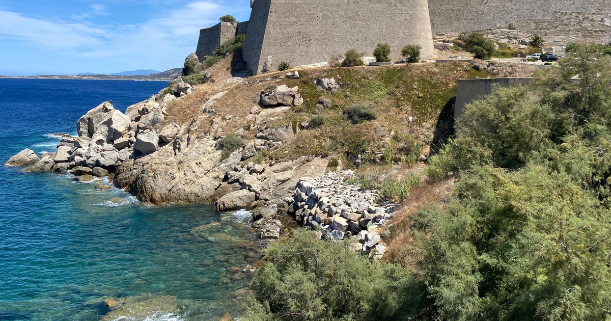 Korsika: Calvi-Tagestour mit dem Minibus ab Bastia | GetYourGuide