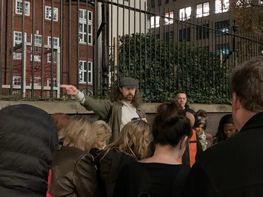 Jack the Ripper: The Whitechapel Murder Tour | GetYourGuide