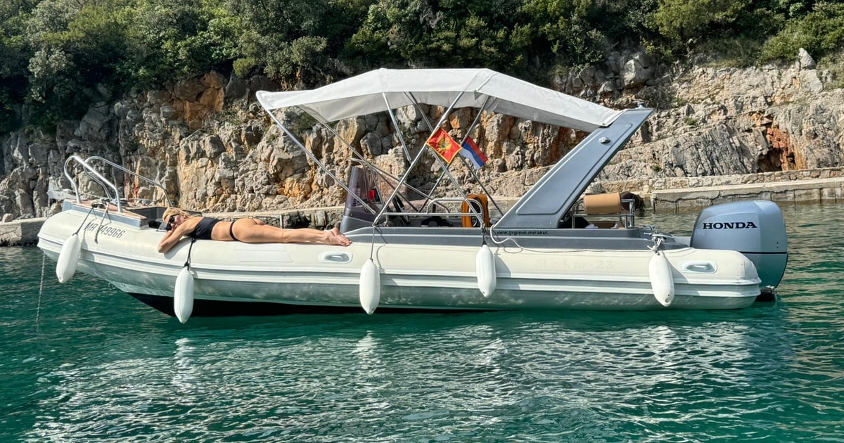 Tivat: Boka Kotorska Noleggio barche e yacht senza skipper | GetYourGuide