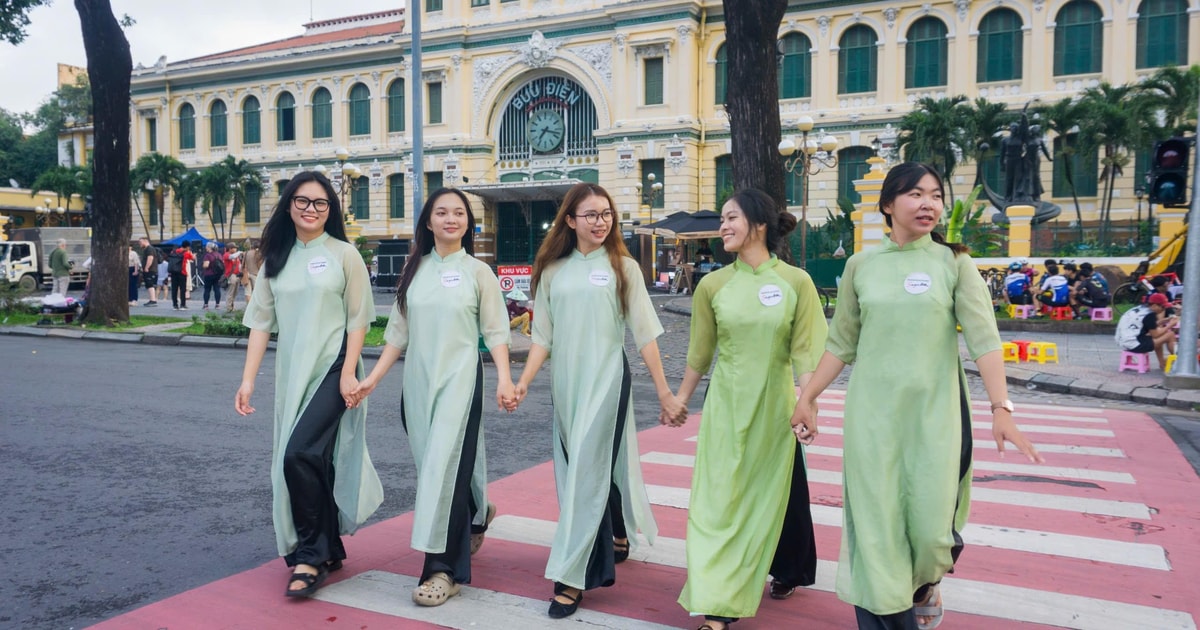 Ho Chi Minh City: tour a piedi dello street food con 12 assaggi ...