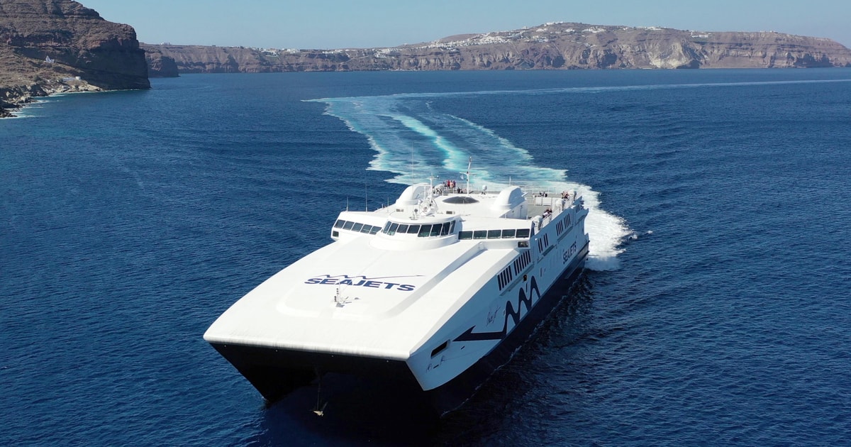 Dal porto di Rethymno: Tour di un giorno a Santorini | GetYourGuide