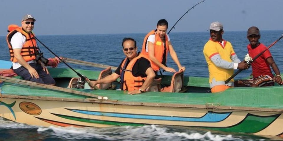 Negombo: Lagoon Fishing Tour from Colombo Harbour! | GetYourGuide