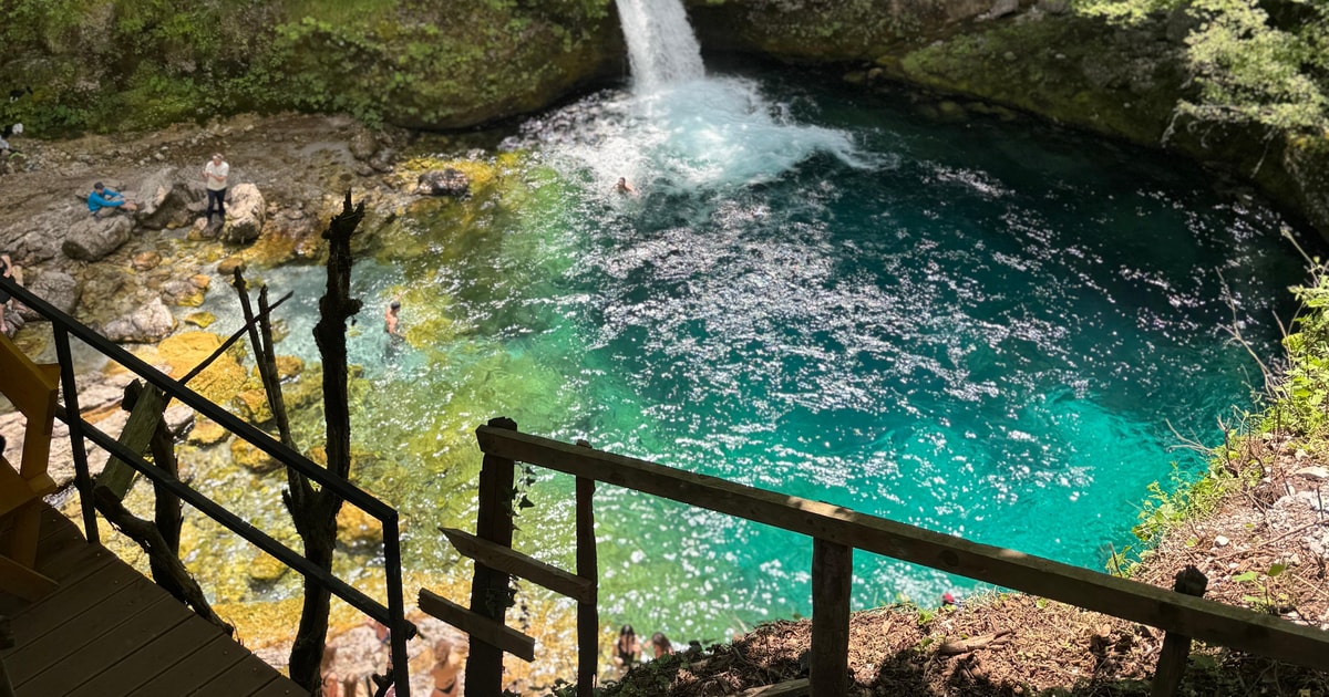 Albanische Alpen: Boge, Theth und das Blaue Auge 1 Tag | GetYourGuide