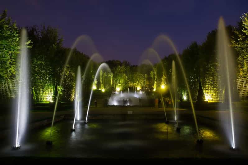 Versailles: Palace of Versailles Night Fountain Show | GetYourGuide