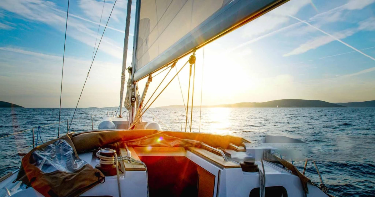 Mirissa: Sunset Cruise with Relaxing Evening Boat Tour | GetYourGuide