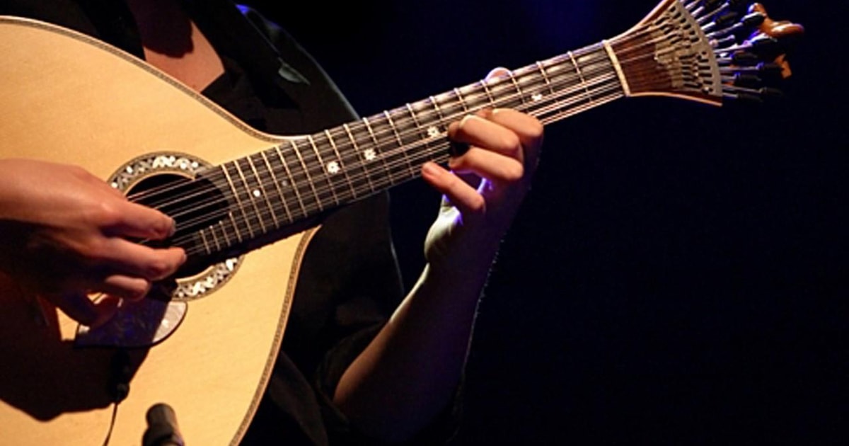 Porto: Fado Show with Dinner in a Traditional Fado House | GetYourGuide