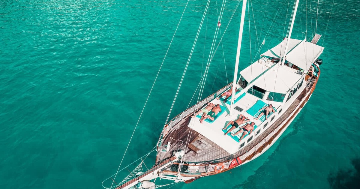 GOLDEN HOURS SUNSET LOVERS | GetYourGuide