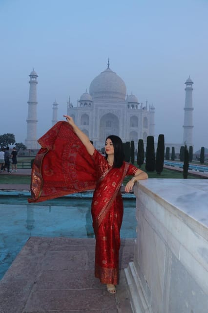Taj Mahal with Professional Photoshoot | GetYourGuide