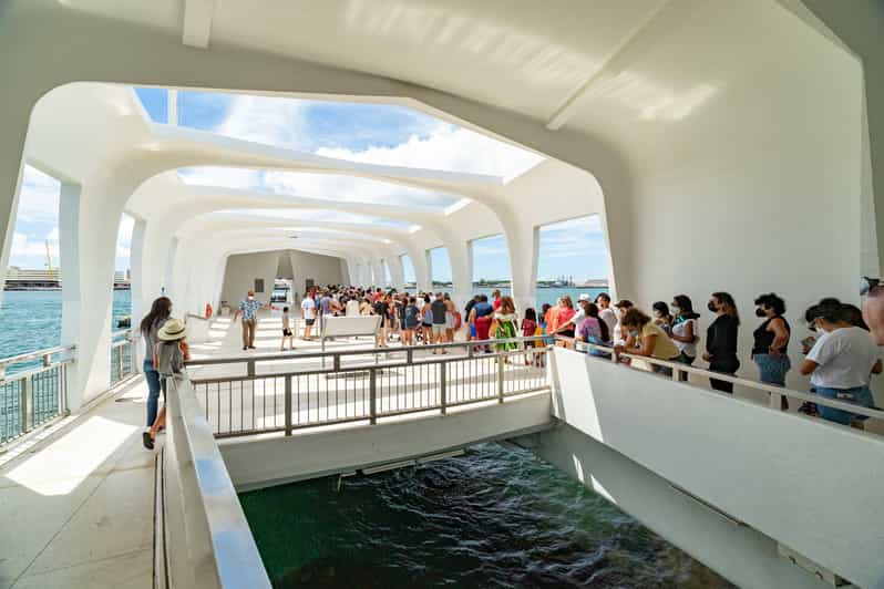 Pearl Harbor & Mini Circle Island Tour | GetYourGuide