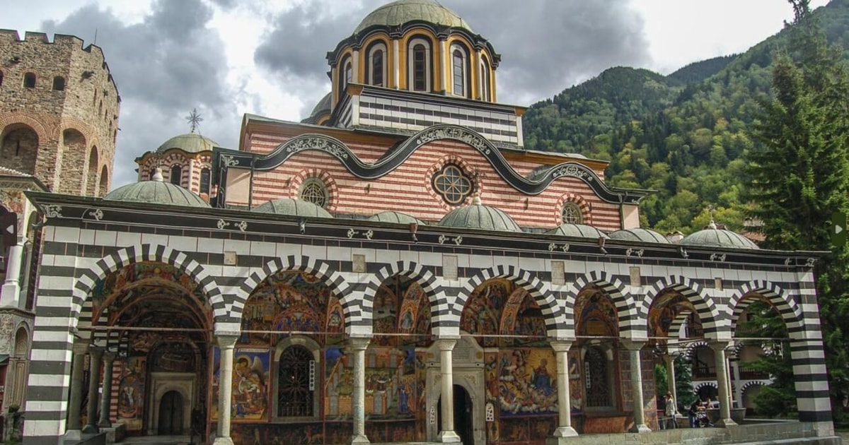 Excursión de un día al Monasterio de Rila desde Sofía | GetYourGuide