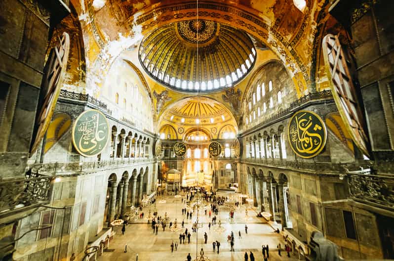 Basilique Sainte-Sophie : entrée avec visite guidée | GetYourGuide