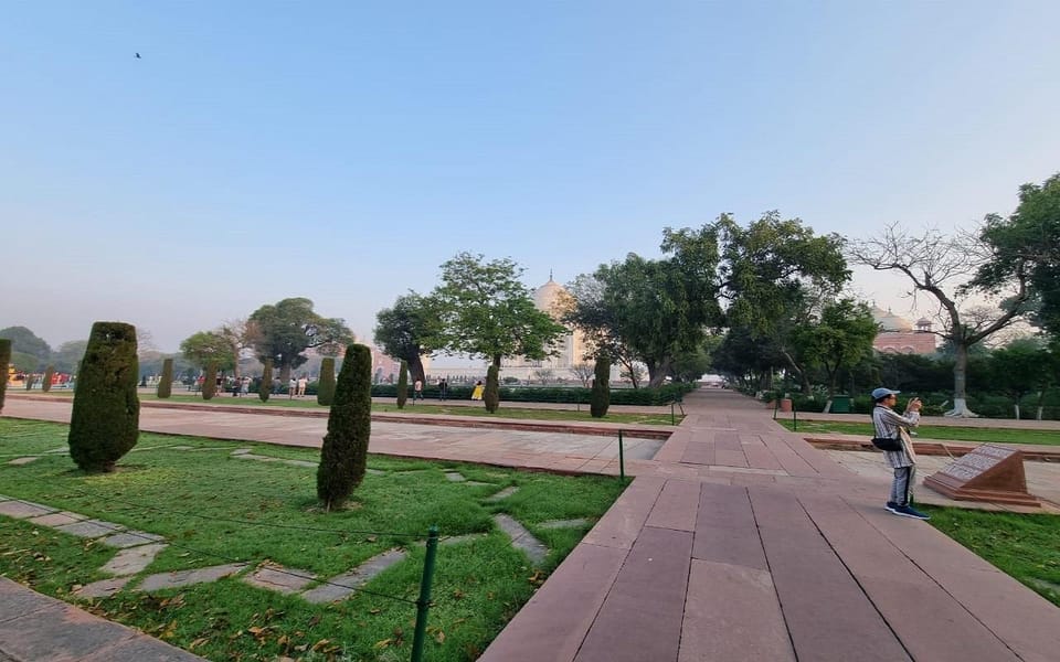 From Delhi : Taj Mahal Sunrise & Agra Fort Guided Day trip | GetYourGuide