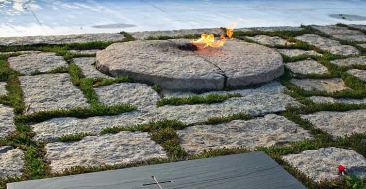 Arlington Cementary & Guard Ceremony with Iowa Jima Memorial | GetYourGuide