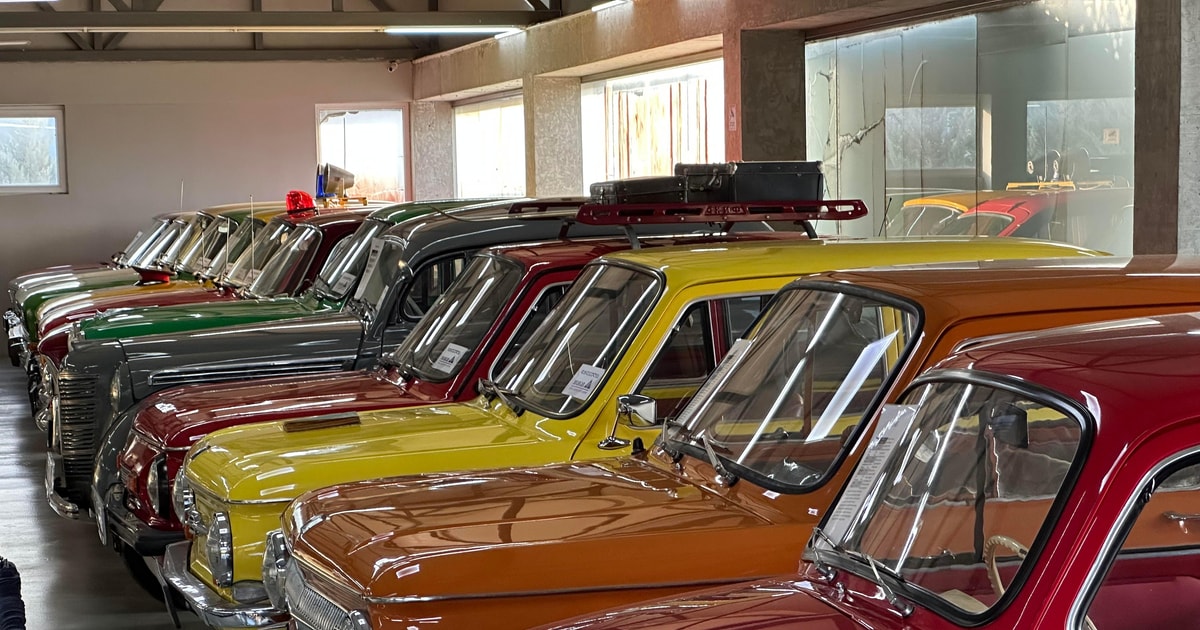 Tiflis: Sowjetische Geheimnisse auf Rädern, Oldtimer-Museumstour ...