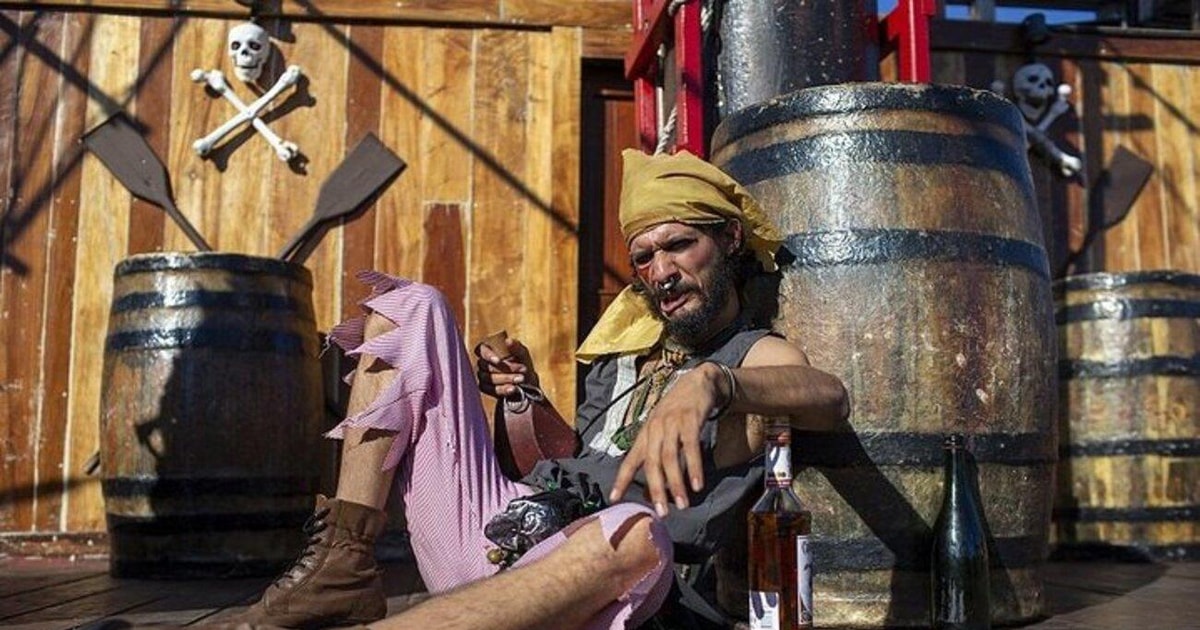 Cancun: Jolly Roger Deluxe Pirate Ship Experience | GetYourGuide