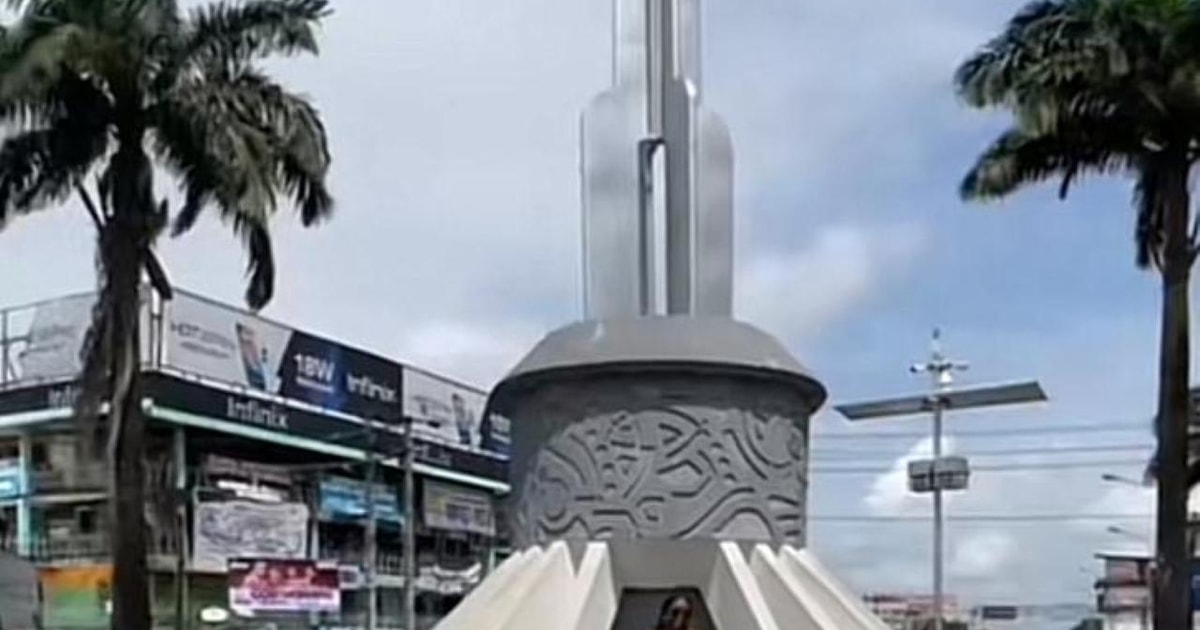 Uyo: City Tour with Amalgamation House and Ibeno Beach | GetYourGuide