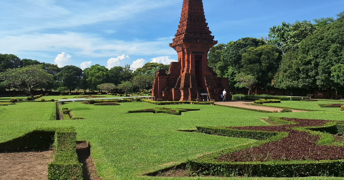 Excursión a Trowulan Ruinas del Reino Majapahit | GetYourGuide