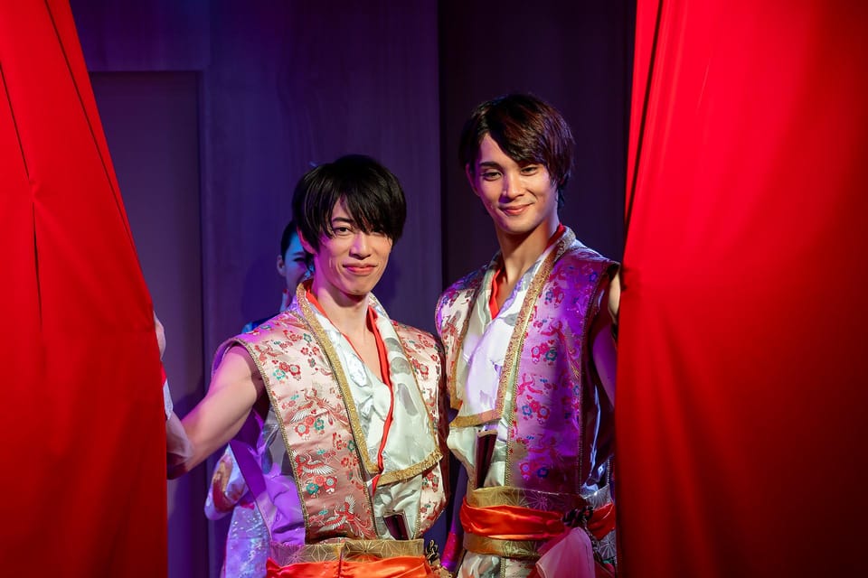 Tokyo: Japanese Dance Cabaret Theater Asakusa-Kaguwa Ticket | GetYourGuide