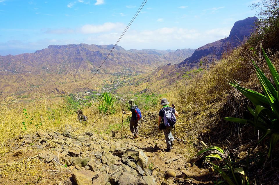 Santiago: Trekking Rui Vaz, Longueira, and Botanical Garden | GetYourGuide