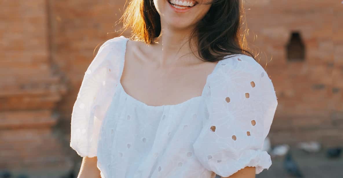 Professional photoshoot at Tha Phae Gate | GetYourGuide