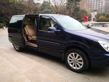 From Beijing: Private Roundtrip Transfer to Great Wall | GetYourGuide