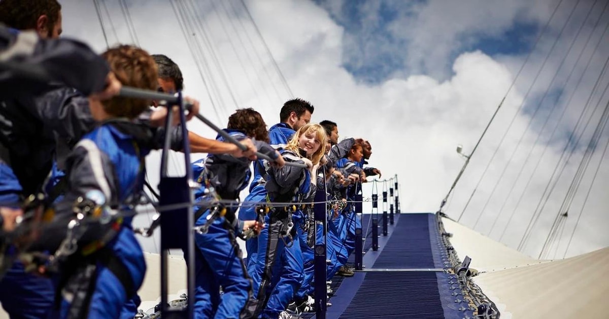 Sube al O2 y visita más de 30 monumentos de Londres | GetYourGuide