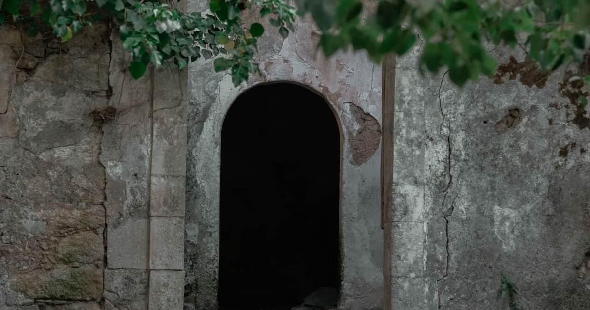 Rethymno: Mili Gorge and Military Museum Day Trip w/ Lunch | GetYourGuide