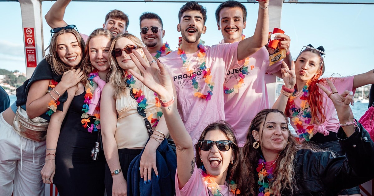 Porto: Verrückte Kneipentour mit 8 Drinks, kostenlosen Shots, Spielen + VIP | GetYourGuide