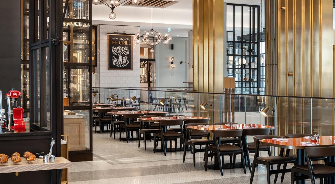 Dubai: Luxury Dinner Buffet at Gastronomy Atlantis The Royal | GetYourGuide