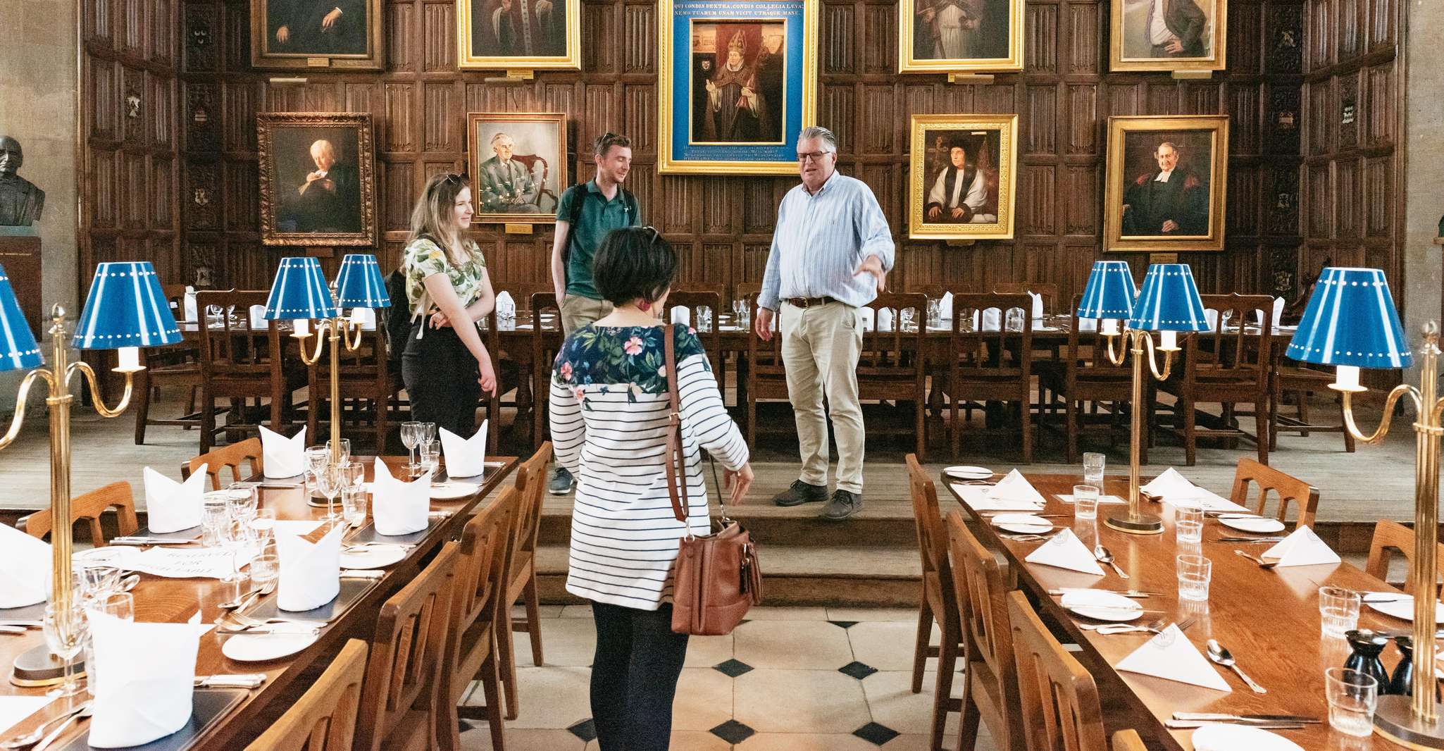 Oxford, University and City Walking Tour | Guided Tour in Oxford