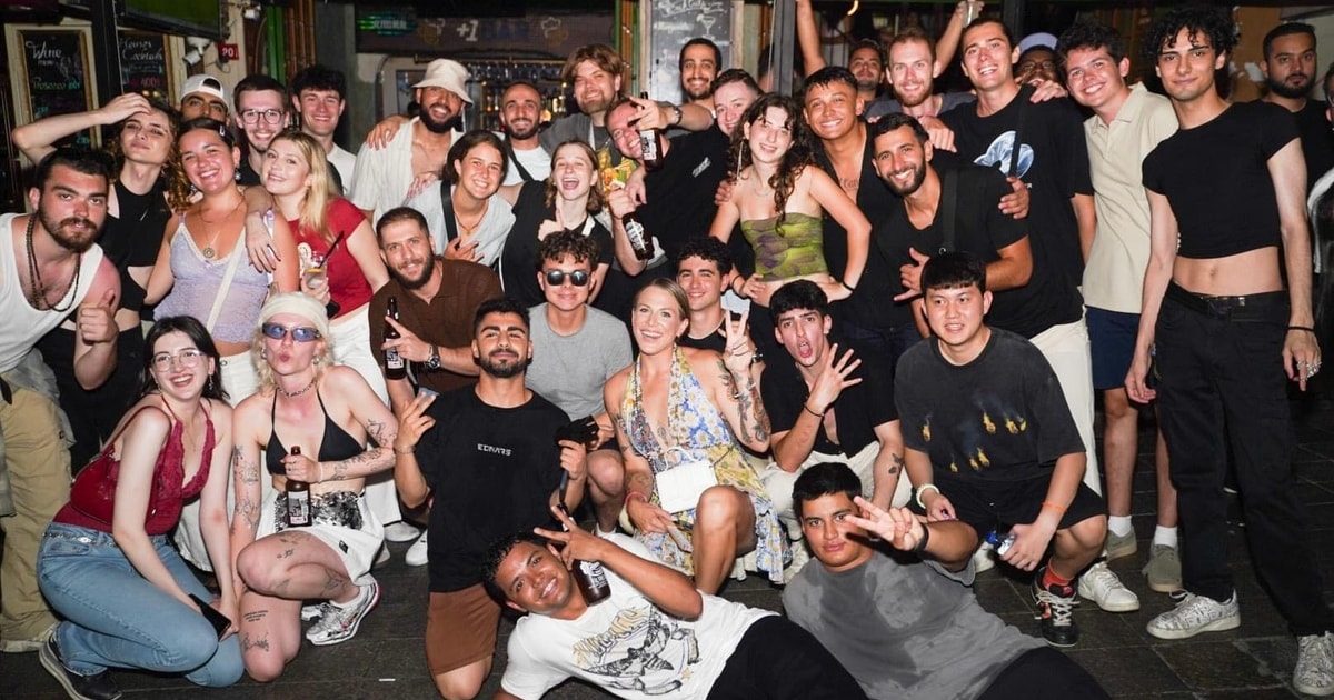 Istanbul: Ultimate Bar Crawl Party with Free Shots&VIP Entry | GetYourGuide