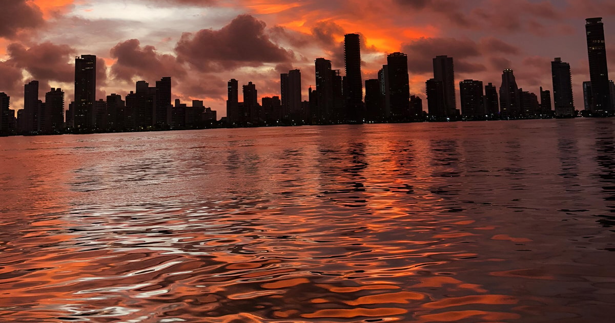 2-hour tour in Cartagena Sunset View in party boat | GetYourGuide