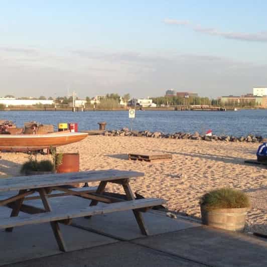 Amsterdam Beach Tour: Bustickets nach Haarlem und Zandvoort | GetYourGuide