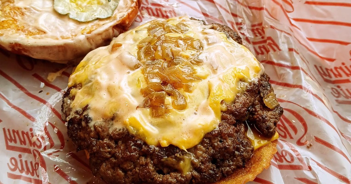 NYC: The Best Smashburger Tour | GetYourGuide