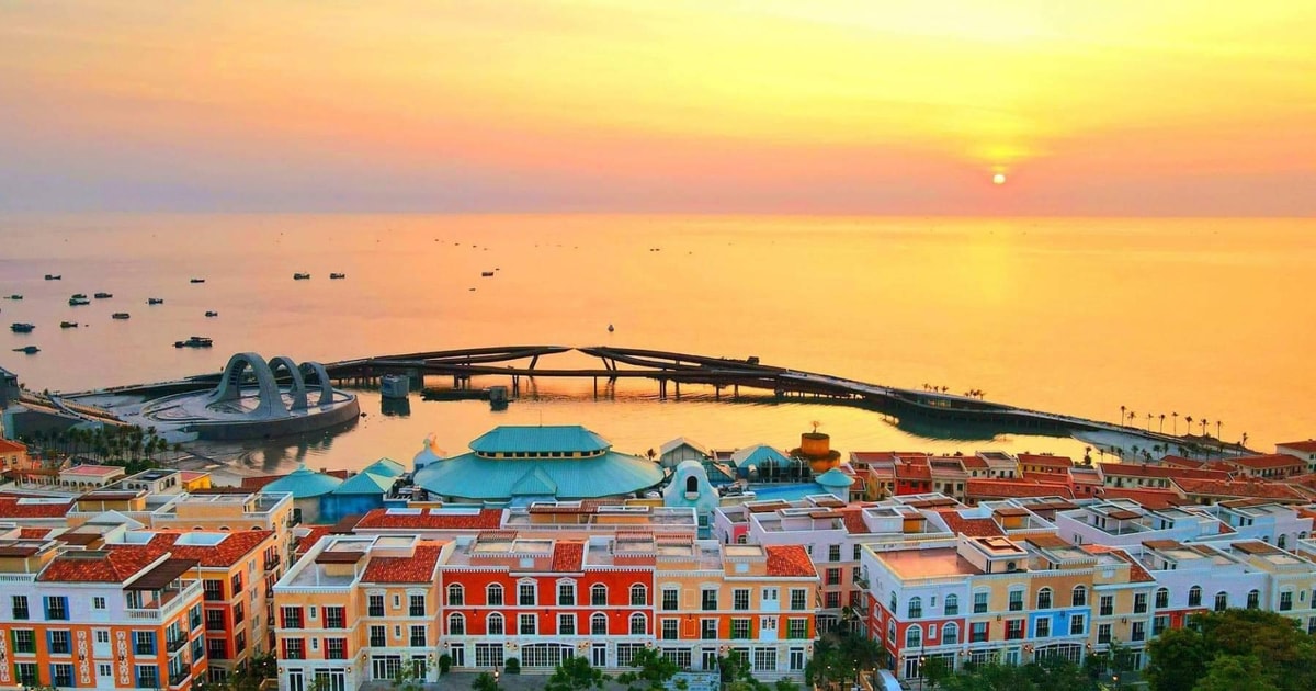 Sunset Town Phu Quoc Sightseeing mit Kiss Of The Sea Show | GetYourGuide
