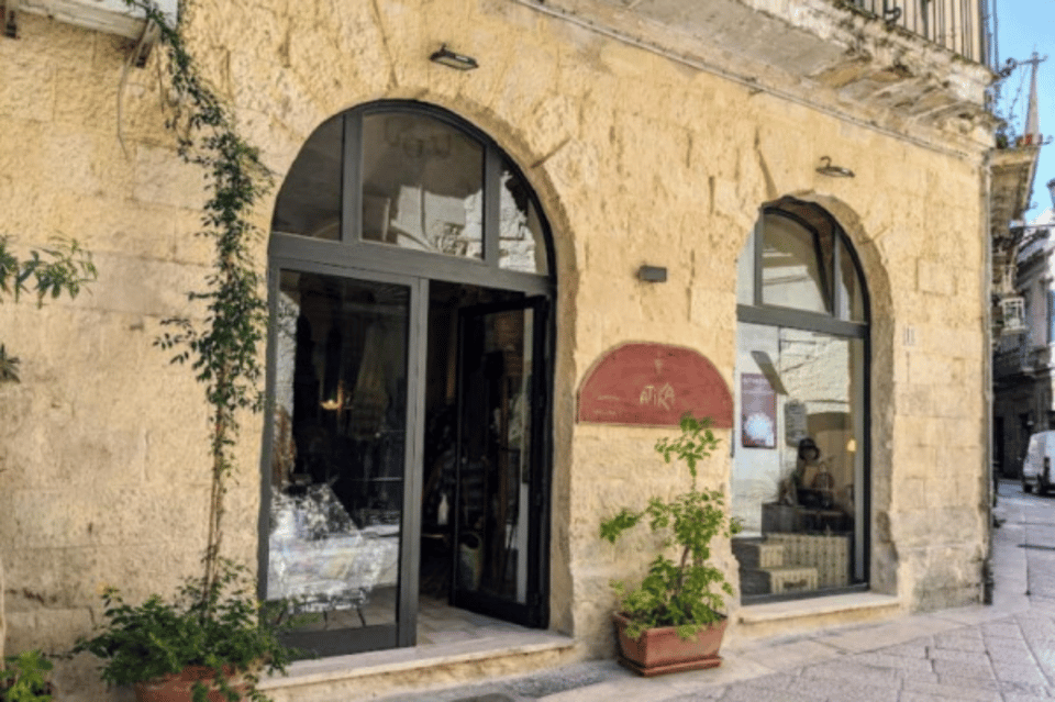 PRIVATE SHOPPING TOUR IN LECCE, FASHION MADE IN ITALY | GetYourGuide