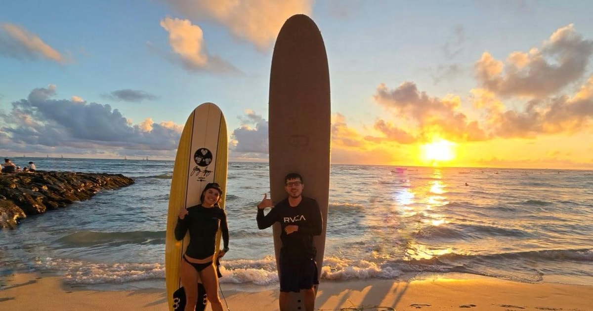 Oahu: Waikiki Beginner Private Surf Lesson- Female Guide | GetYourGuide
