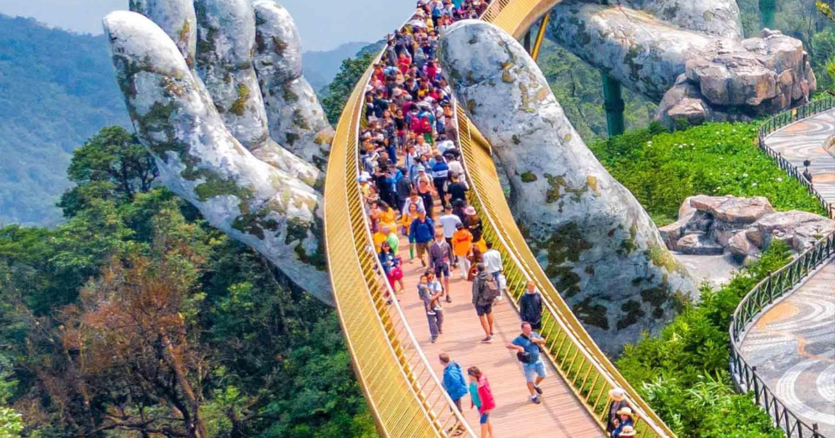 Verken Ba Na Hills en Golden Bridge in de namiddag | GetYourGuide
