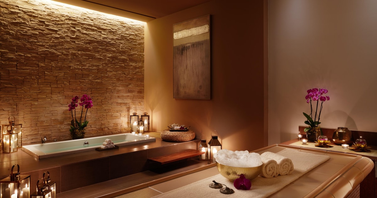 Masaje con firma Corinthia en el Spa | GetYourGuide
