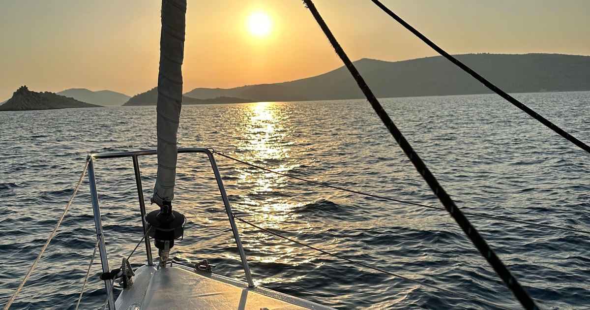 Trogir: Sunset sailing | GetYourGuide