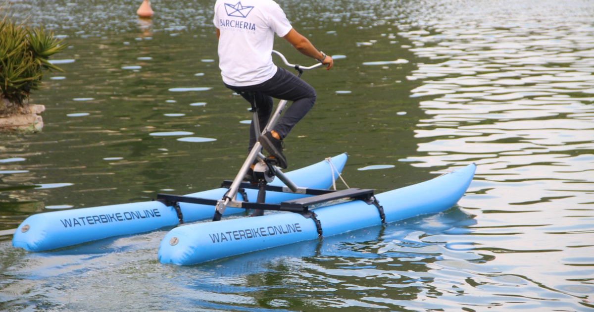 Rome: Trap op het water met een waterfiets | GetYourGuide