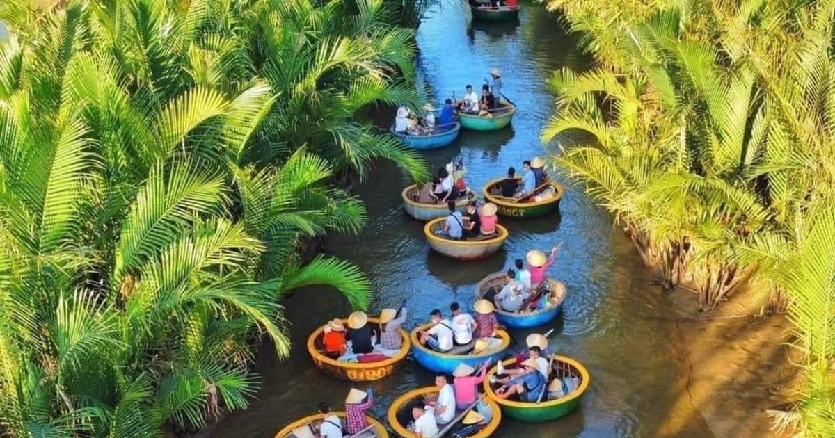 Hoi An : Bamboo Basket Boat Tour with Transportation | GetYourGuide