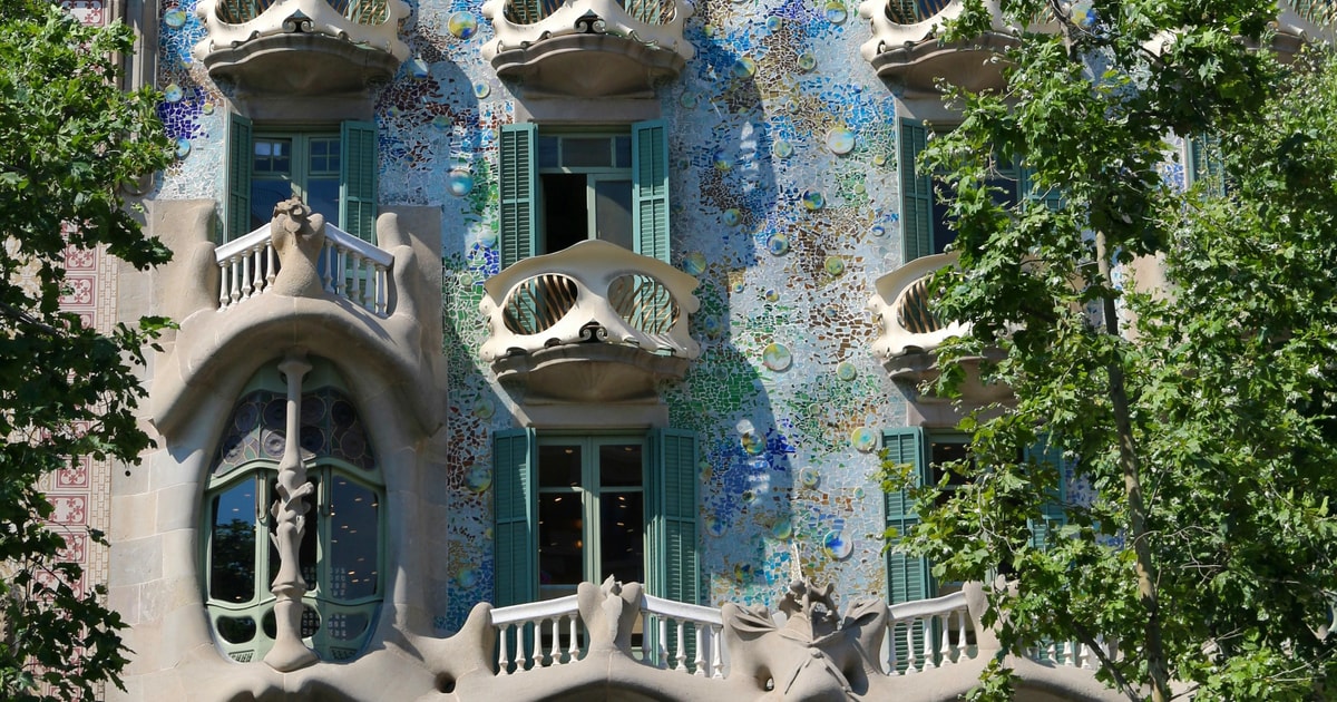 Capodopera lui Gaudi: Casa Batlló cu ghid expert | GetYourGuide