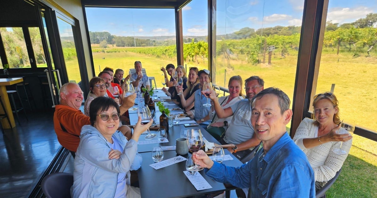 Adelaida: tour de medio día con cata de vinos en McLaren Vale y Glenelg ...
