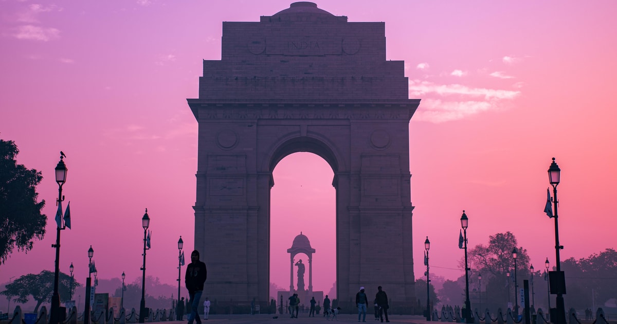 Delhi: Hele dag Oud en Nieuw Delhi Tour met privé auto | GetYourGuide