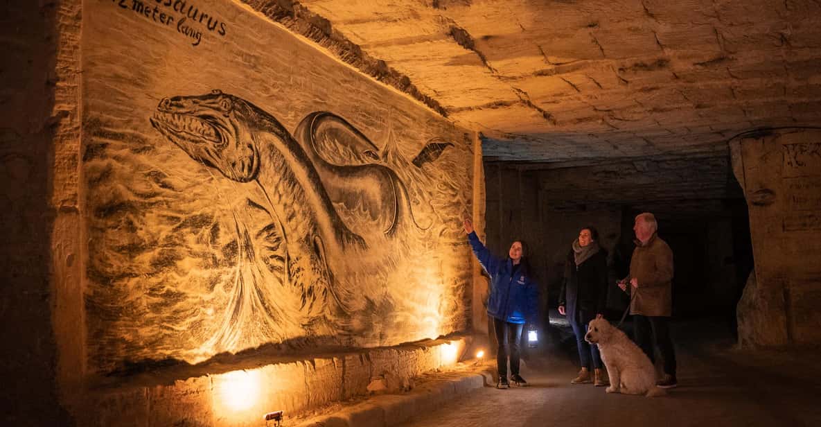 Valkenburg: Gemeentegrot Rondleiding | GetYourGuide
