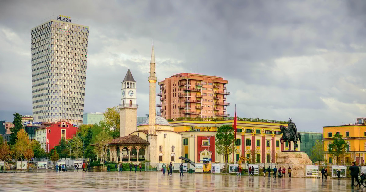 Tirana: Drohnen-Video-Tour aus der Luft | GetYourGuide